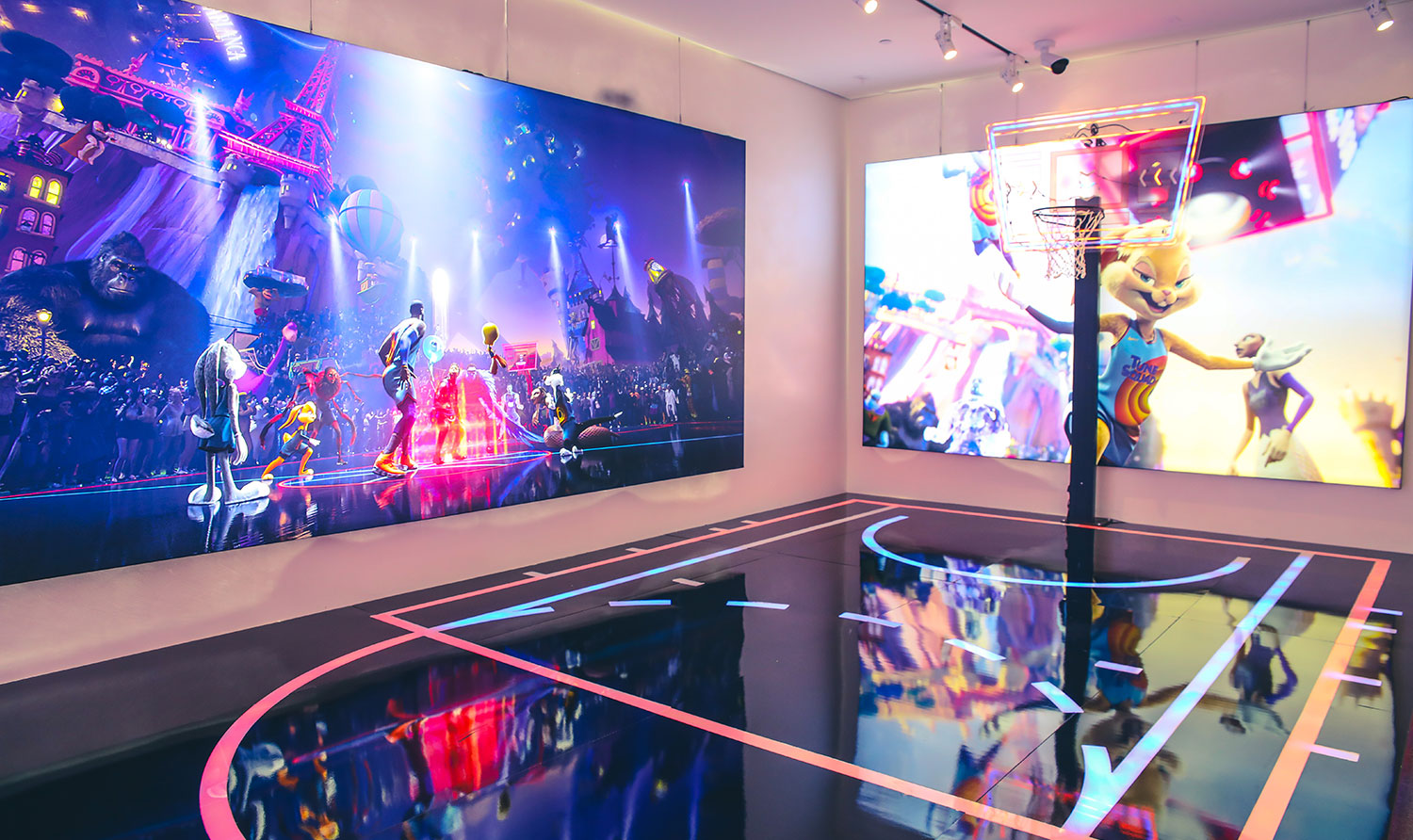 Space Jam - AT&T Discovery District